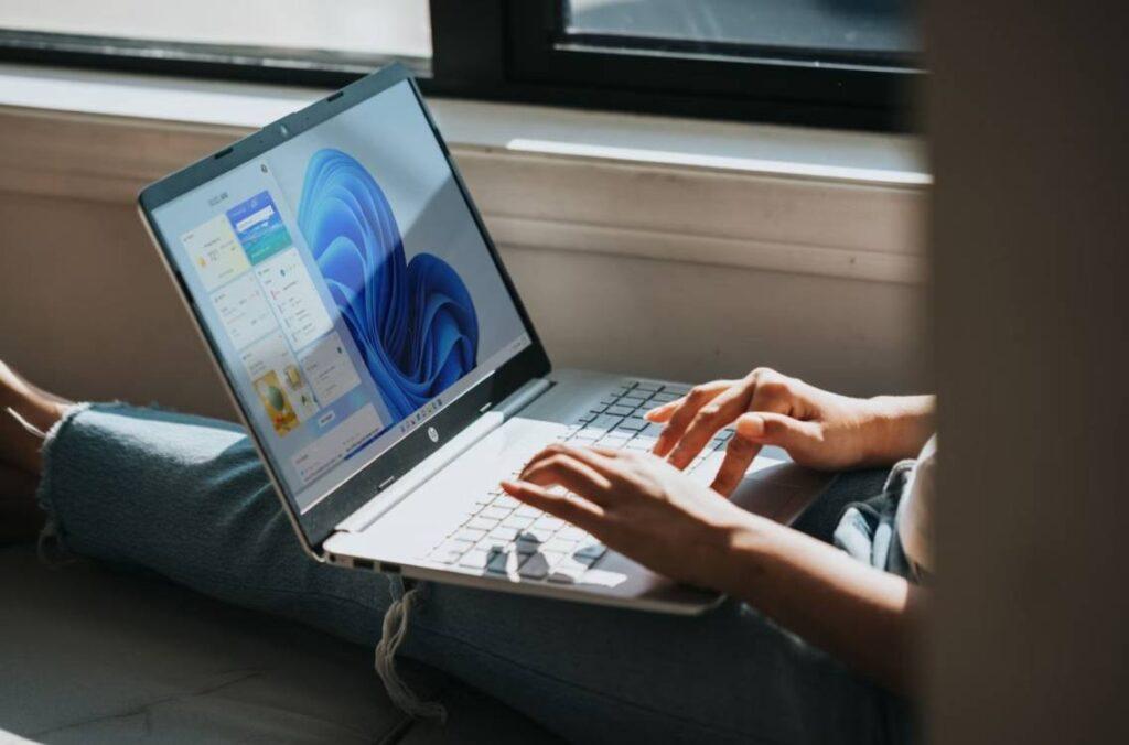 The Importance of Using Genuine Windows Licenses | AxeeTech